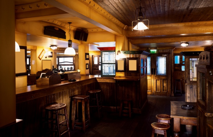 35 Cheap Bars and Pubs in Montreal You Need to Check Out | Lyfepyle