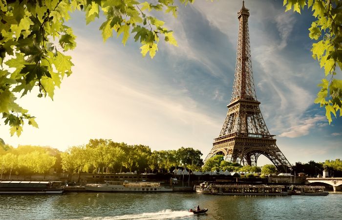 Top 35 Things Paris is Known For & Famous For | Lyfepyle