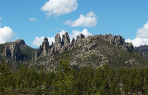 Top 17 Things South Dakota is Known For & Famous For | Lyfepyle